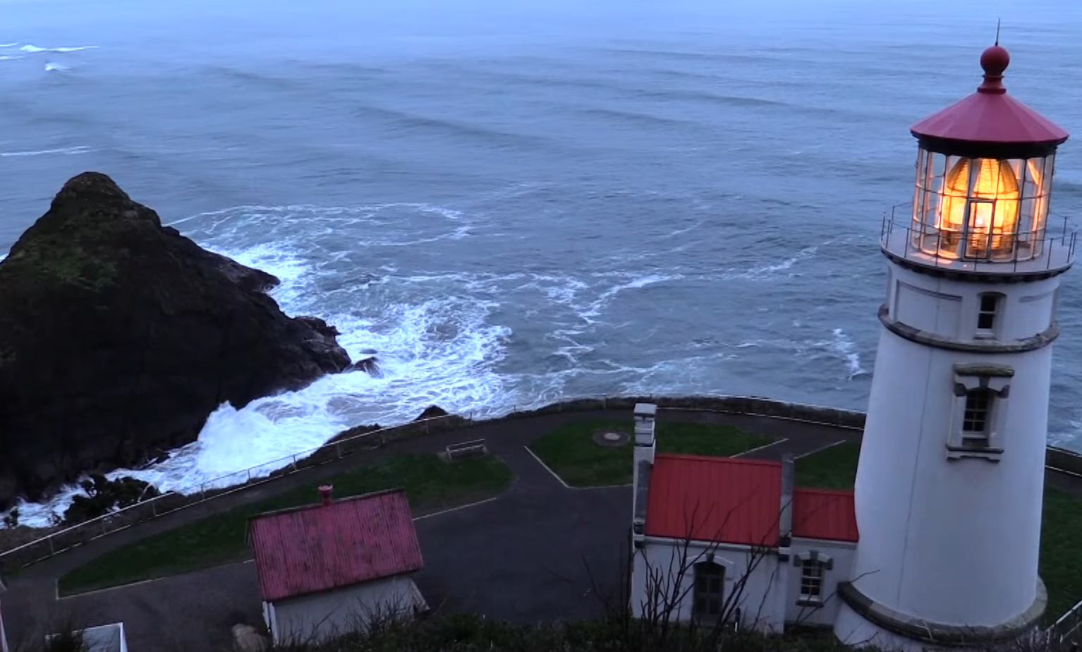 Heceta Head Lighthouse Getaway, History, and Accommodation